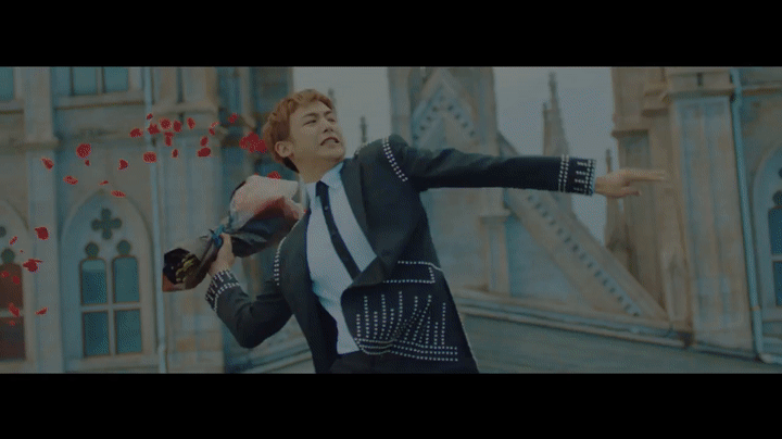 woooooow on Make a GIF