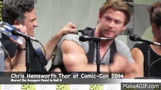 Chris Hemsworth Thor flexes muscles at Comic-Con 2014 Marvel Panel on ...