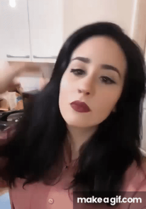 me 2 on Make a GIF